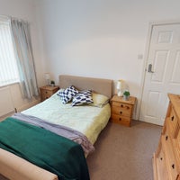 Rooms for rent Hull flatshare Hull house share rooms to let