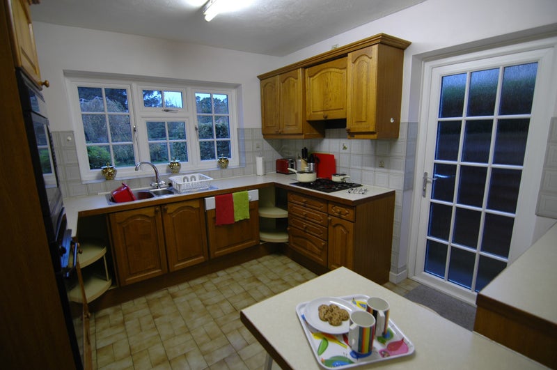 'Only one room left in this spacious House' Room to Rent from SpareRoom