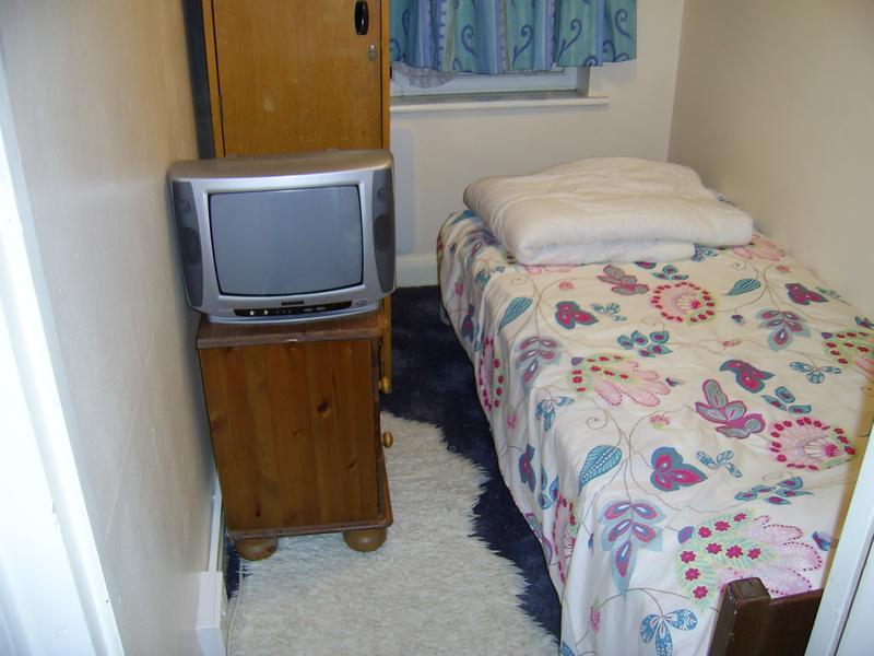 'Small, Clean And Quiet Self-Contained Room' Room to Rent from SpareRoom