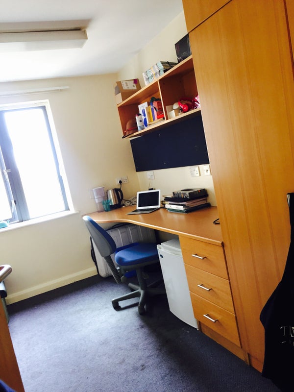 ' Self Contained One Bedroom Flat with River View ' Room to Rent from ...