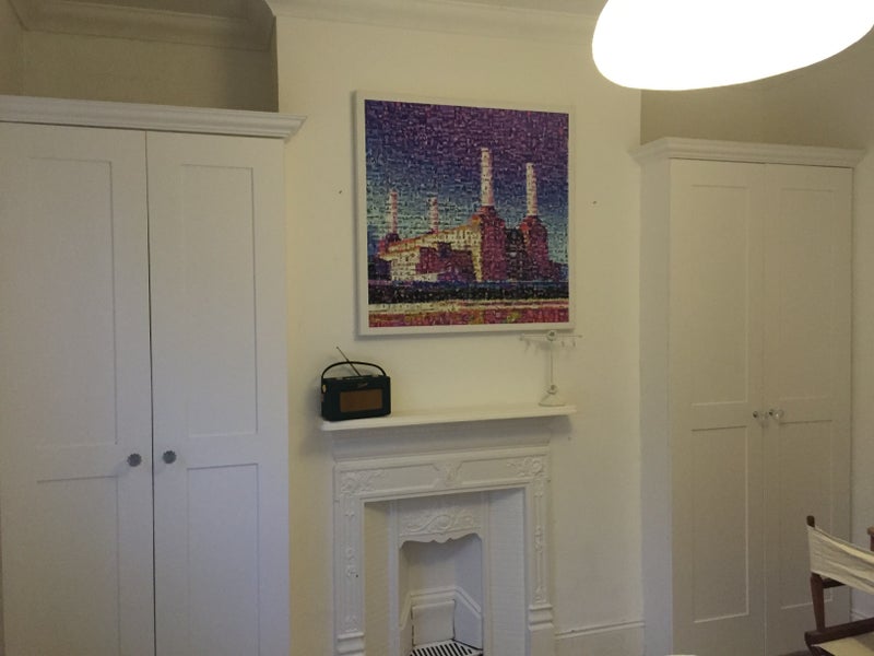 'King Size Bed, Sky Multi Room Box, Bills Inc ' Room to Rent from SpareRoom