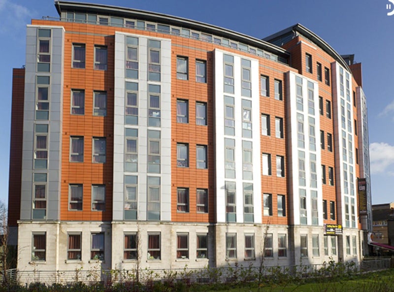 'Eldon Court Studio Available ' Room to Rent from SpareRoom