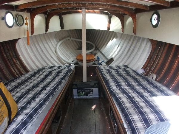 'BOAT Brighton 2 berth (beds) £46pw free electric' Room to Rent from ...