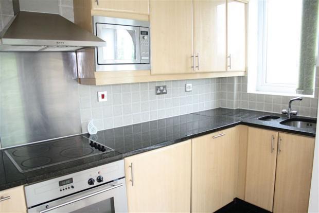 'Tower Point - Enfield Town Centre - Double Rooms' Room to Rent from ...