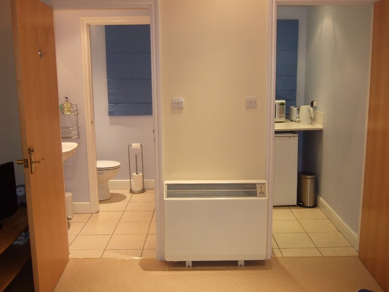 'Bedsit + kitchen, shower, toilet and dressing room' Room to Rent from ...