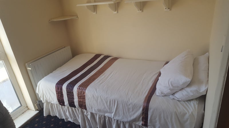 'Single Bedroom For Rent In Family House, Females ' Room to Rent from ...