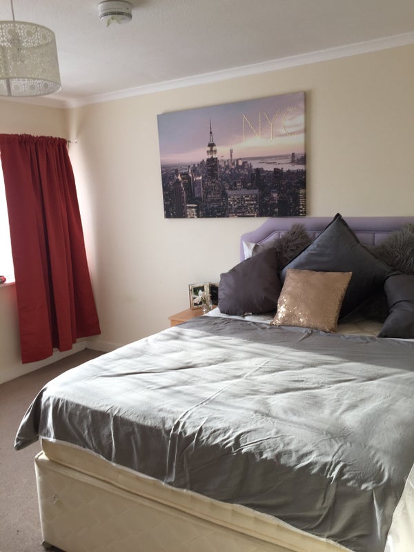 ' Lovely Large Double Room In A Share House' Room to Rent from SpareRoom