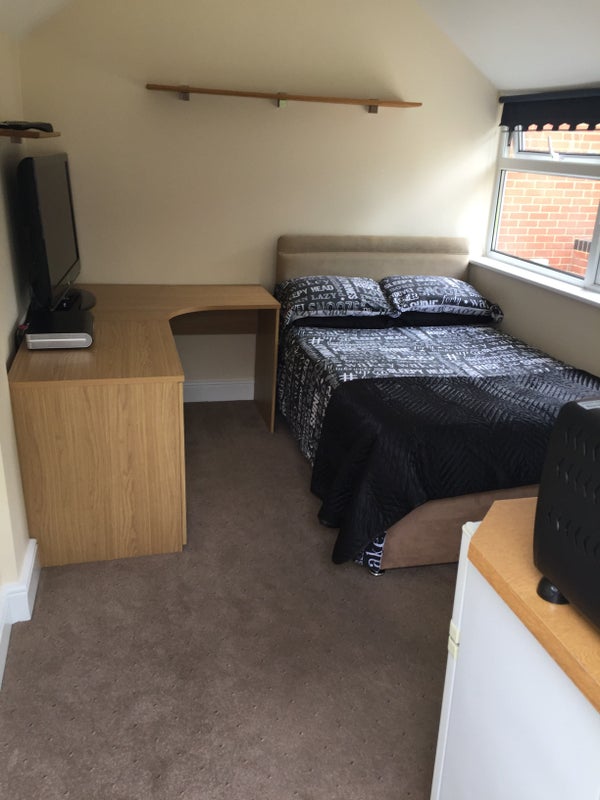 'Self Contained Room' Room to Rent from SpareRoom