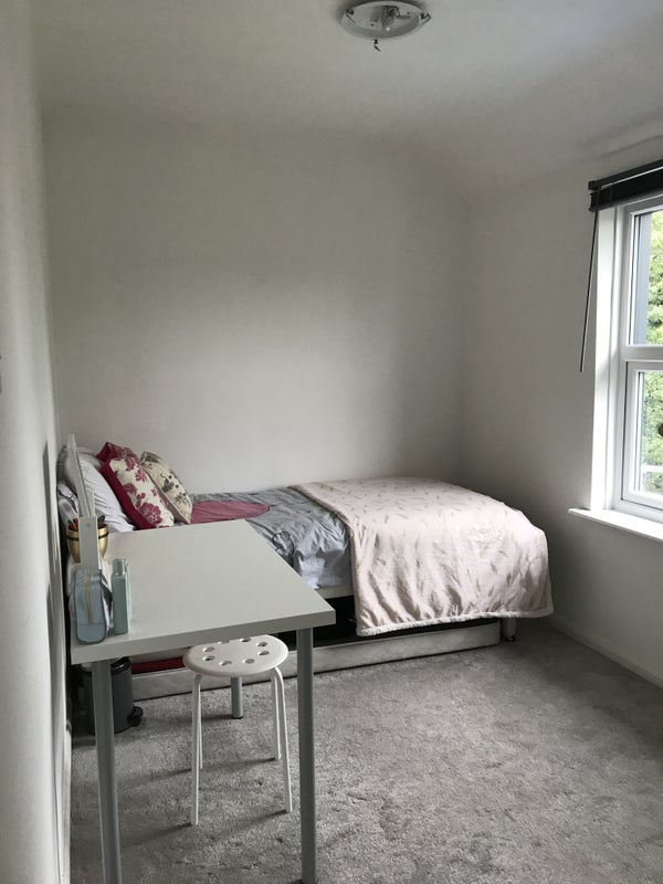 'Single room in modern 3 bed house all bills inc' Room to Rent from ...