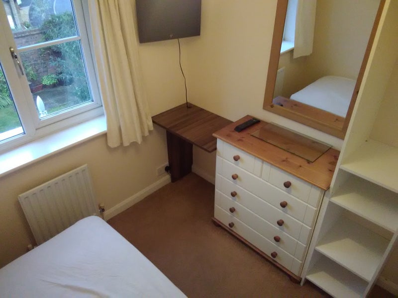 'Single Bedded Room Tv / Broadband / Bills Inc' Room to Rent from SpareRoom