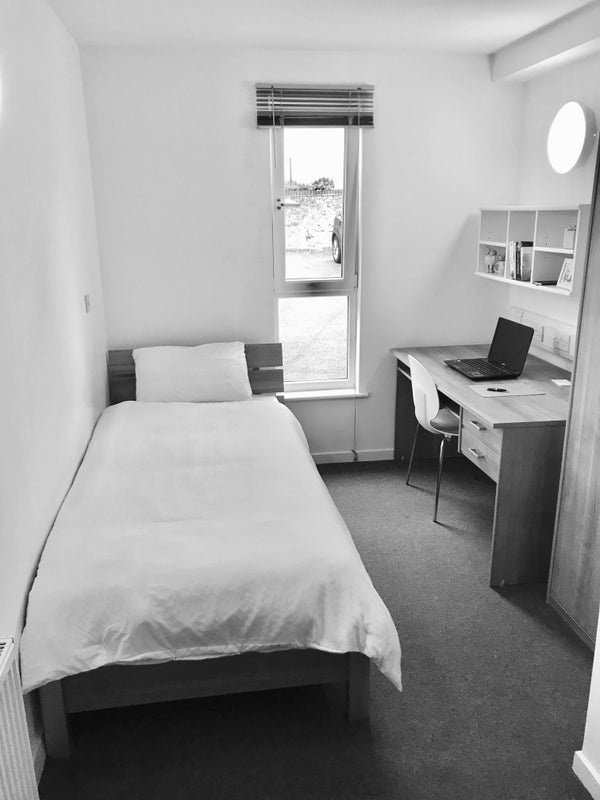 'Self Contained Room With Full Facilities ' Room to Rent from SpareRoom