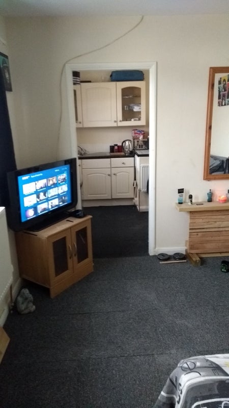 'HMO room to rent Southend' Room to Rent from SpareRoom