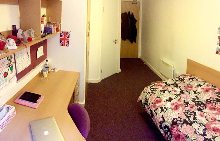 'LSE Postgrads only: Ensuite Room for 175£ p/w' Room to Rent from SpareRoom