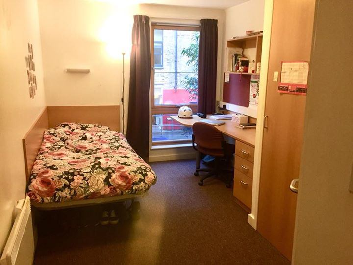 'LSE Postgrads only: Ensuite Room for 175£ p/w' Room to Rent from SpareRoom