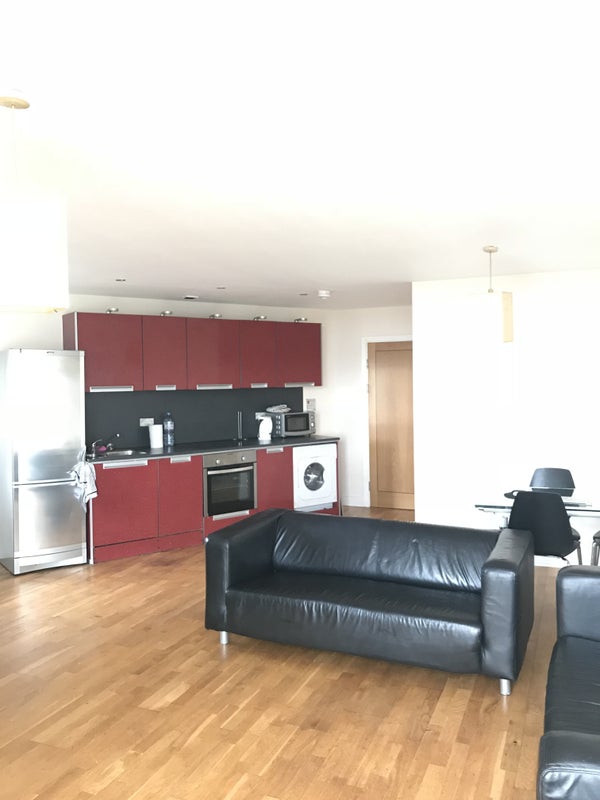 'Cardiff central-Altolusso apartment' Room to Rent from SpareRoom