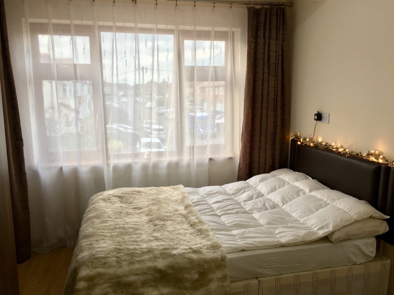 'Large and Spacious Double Room for 1 Person ' Room to Rent from SpareRoom