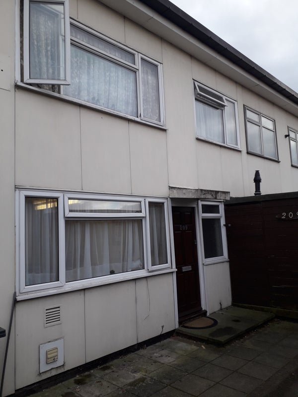 'Double room in shared house for 1 person' Room to Rent from SpareRoom