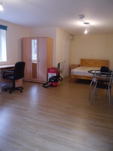 'High Quality Studio annex in bungalow close to UKC' Room to Rent from ...