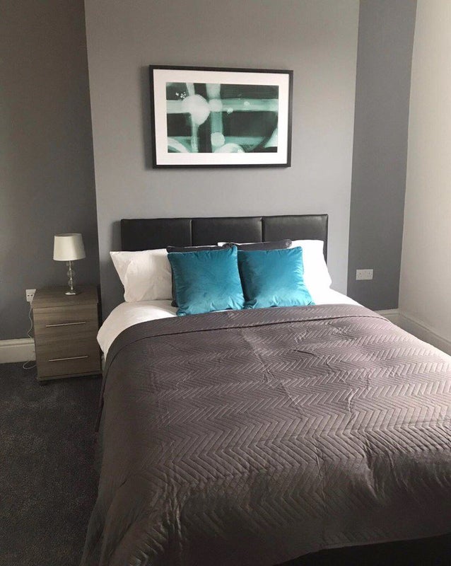 'Stunning 6 bedroom HMO house share' Room to Rent from SpareRoom