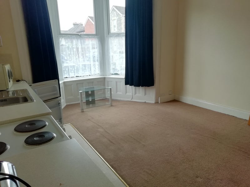 'Unfurnished Bedsit For One Person In Quiet House' Room to Rent from ...