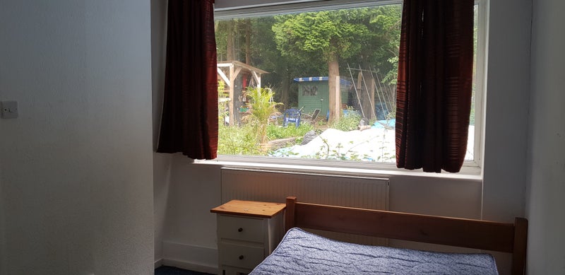 'Single room available in the historic Slade Hall' Room to Rent from ...