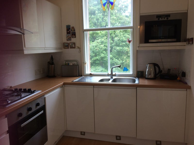 'Comfortable large bedsit with bathroom.' Room to Rent from SpareRoom