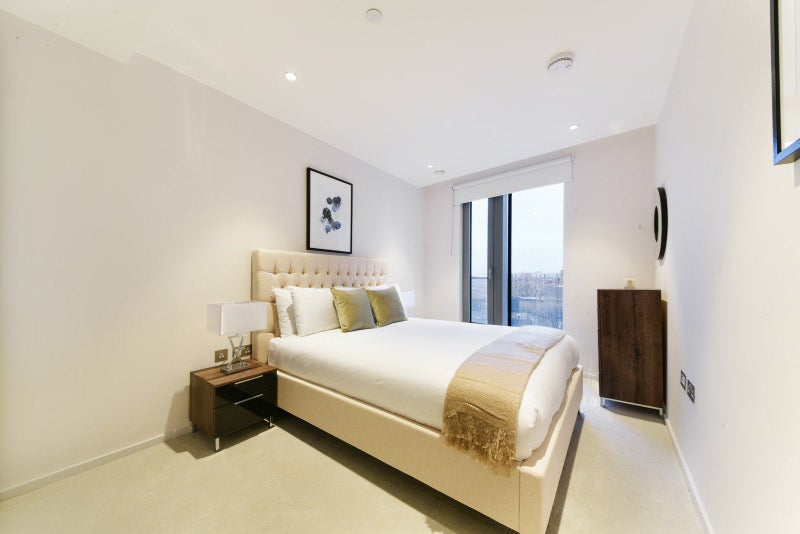 'Onyx Apartments, Camley Street N1C 4Pf' Room to Rent from SpareRoom