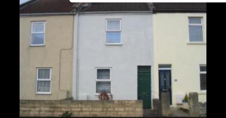 'Student House in Bath - 105 Locksbrook Road' Room to Rent from SpareRoom