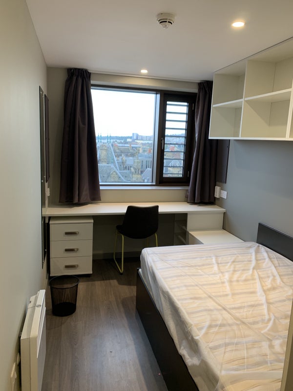 'Student En-Suite Room- City Centre- Newgate Court' Room to Rent from ...