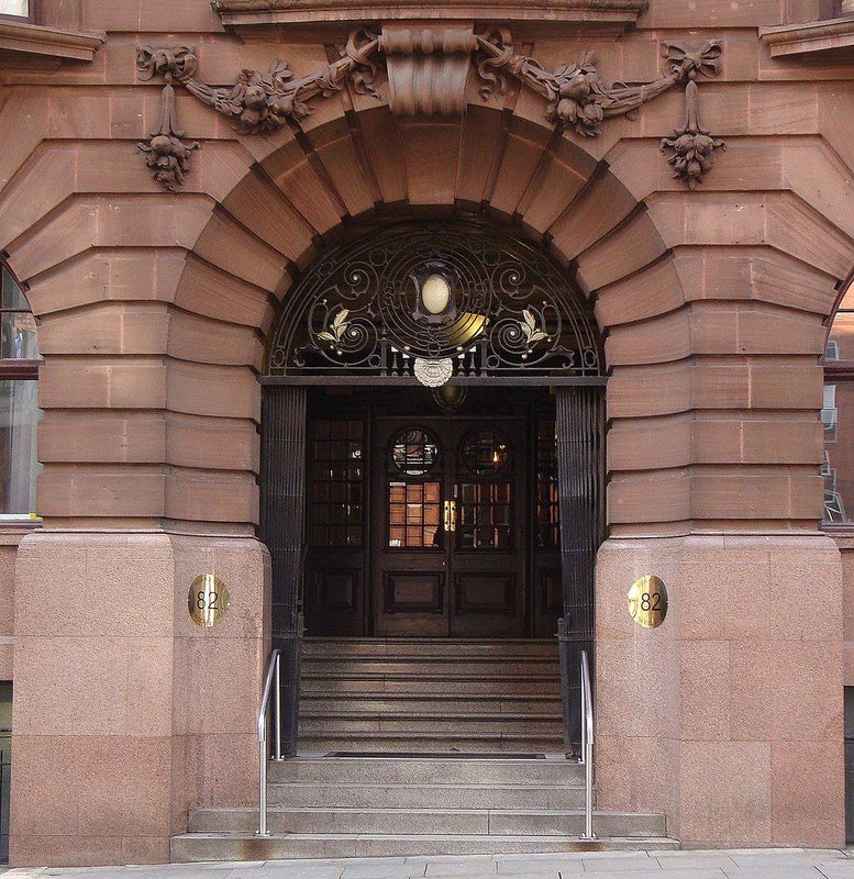 'Spacious Period City Centre Flat' Room to Rent from SpareRoom