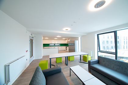 'Student Accommodation - En-suite, bills included' Room to Rent from ...