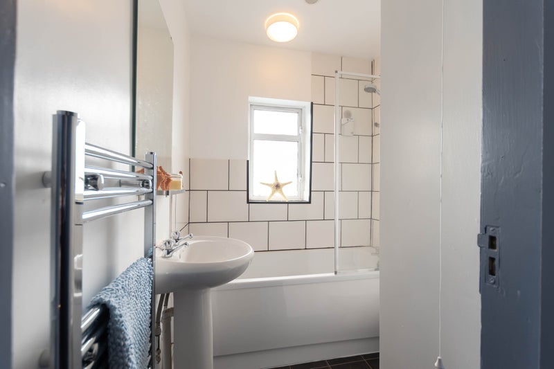 'Modern Newly Refurbished Room - Highest Spec' Room to Rent from SpareRoom