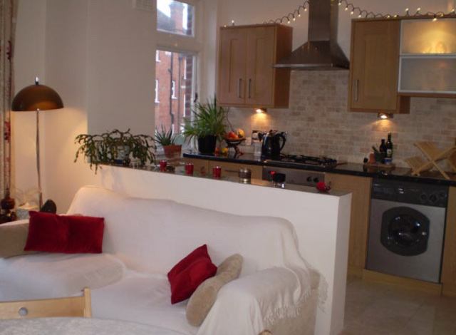 'Two double bed flat in Victorian Conversion ' Room to Rent from SpareRoom