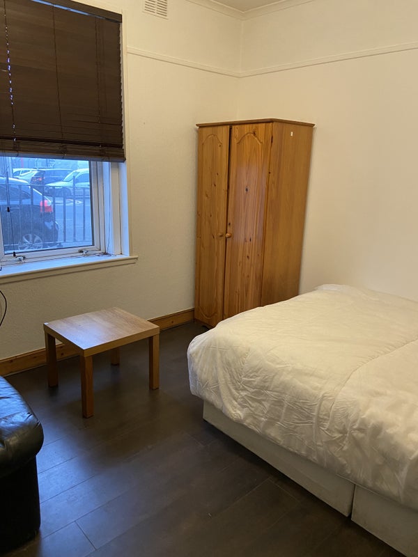 'Ground floor flat ' Room to Rent from SpareRoom