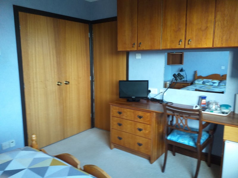 'Self contained room with en suite' Room to Rent from SpareRoom