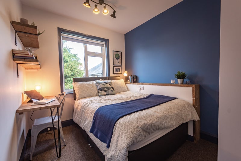 'Modern Newly Refurbished Room - Highest Spec South' Room to Rent from ...