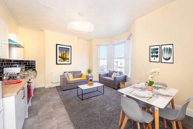 '🤩 One Room Left!!!!!🤩' Room to Rent from SpareRoom