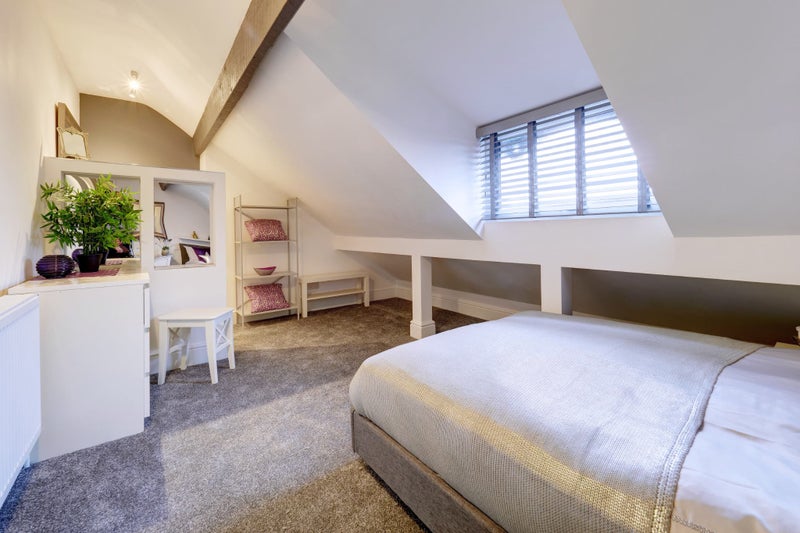 'Stunning fully refurbed luxury HMO' Room to Rent from SpareRoom