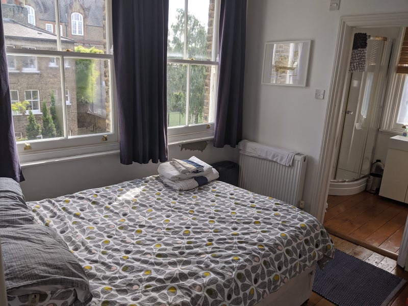 'Double Bed With En-Suite In Stockwell / Oval Area' Room to Rent from ...
