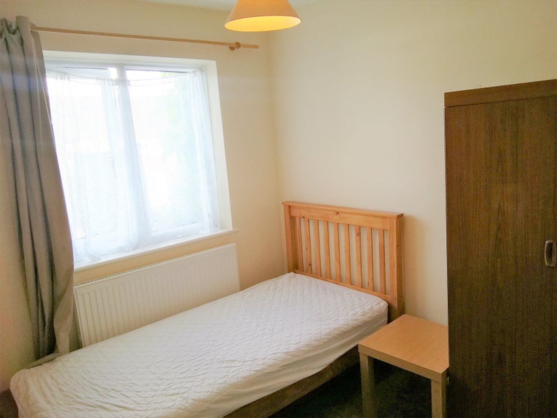'Large single room in 2 bed flat, North Cambridge' Room to Rent from ...