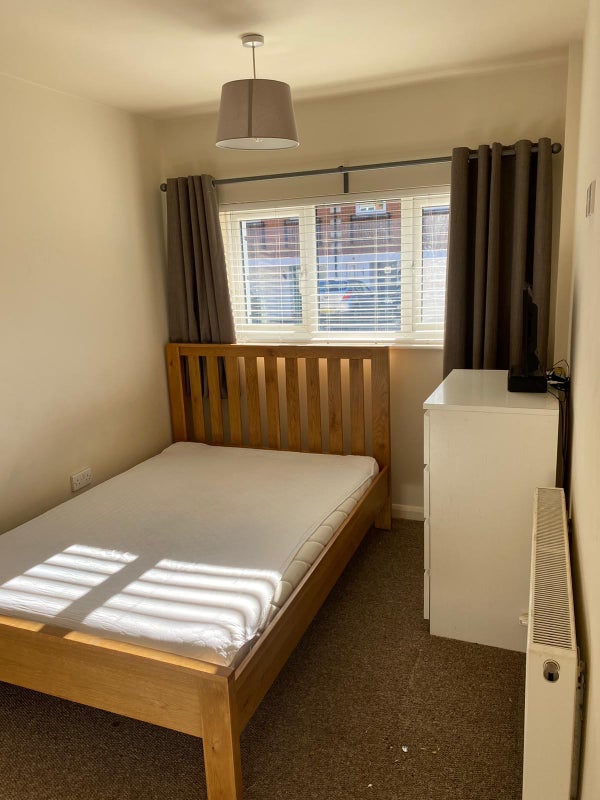 'Double En-Suite Room Accommodation To Rent' Room to Rent from SpareRoom