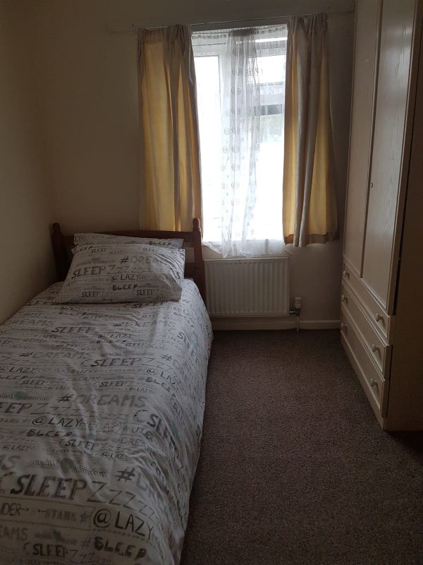 'Fully furnished single room ' Room to Rent from SpareRoom