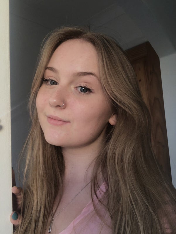 'Ellie Alcock' Flatmate from SpareRoom