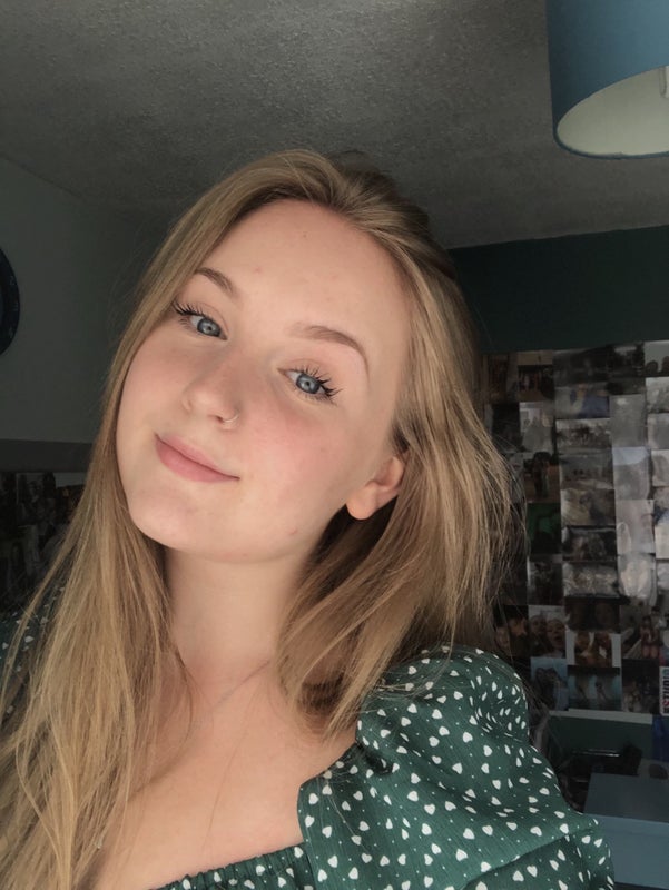 'Ellie Alcock' Flatmate from SpareRoom