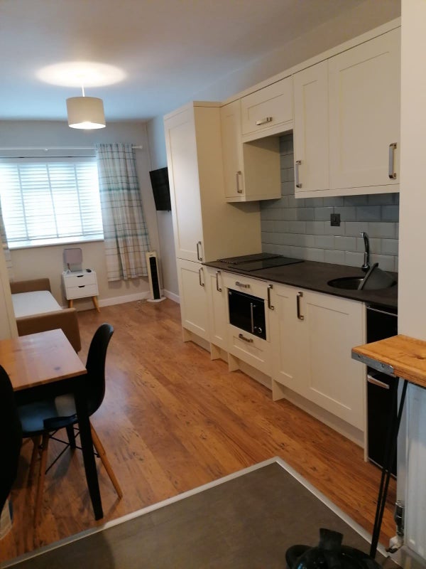 'Self contained studio annex' Room to Rent from SpareRoom