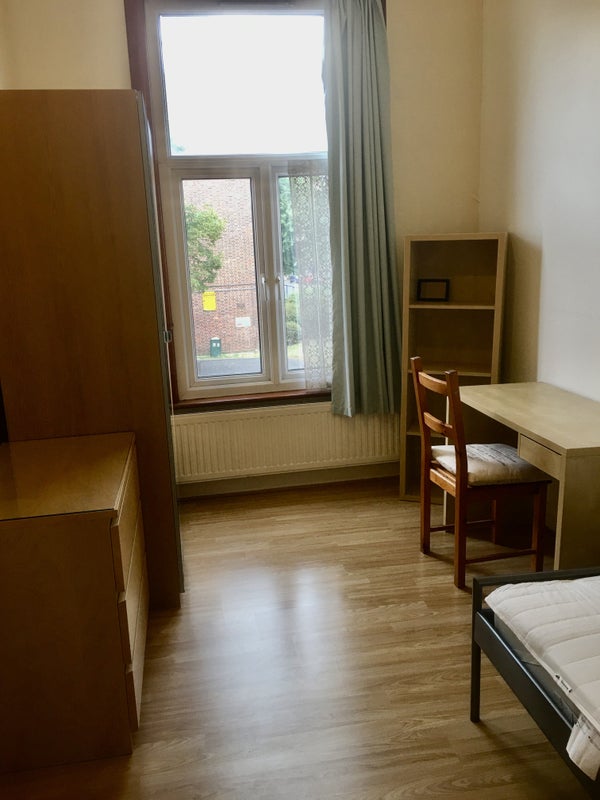 'Single Furnished Room Available Now on 1st Floor' Room to Rent from ...