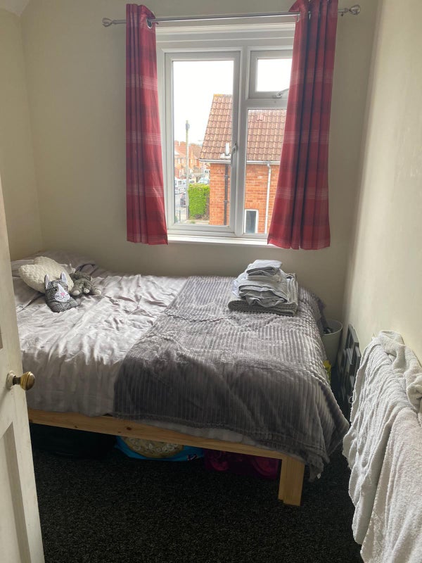 'Double Room in Friendly Houseshare Short Term Let' Room to Rent from ...