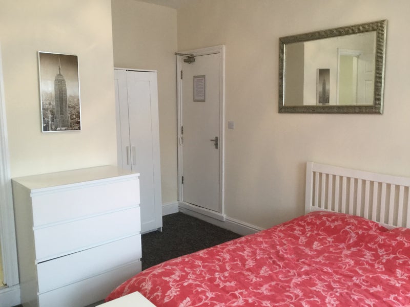 Lovely Studio 5 Mins From City Centre Room To Rent From SpareRoom lovely-studio-5-mins-from-city-centre-room-to-rent-from-spareroom