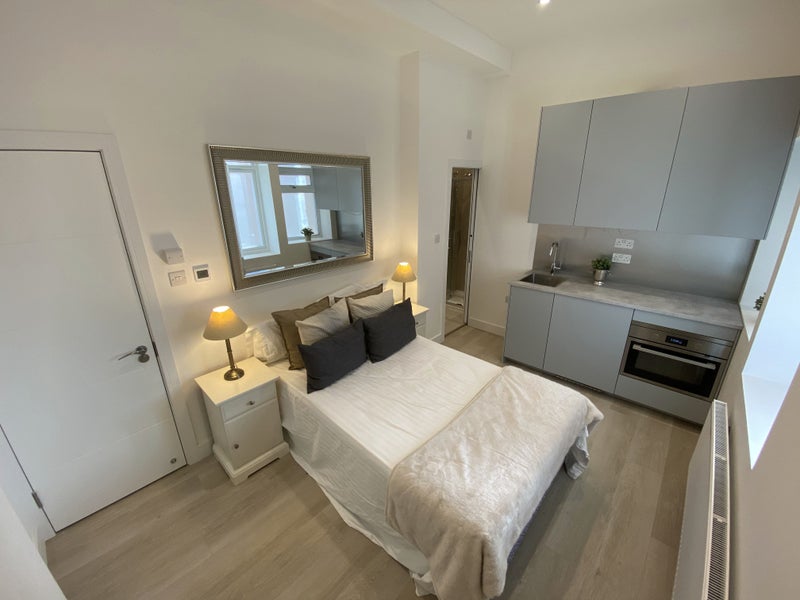 'Amazing Executive Studio' Room to Rent from SpareRoom