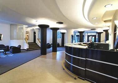 'Studio in Du Cane Court - Balham' Room to Rent from SpareRoom